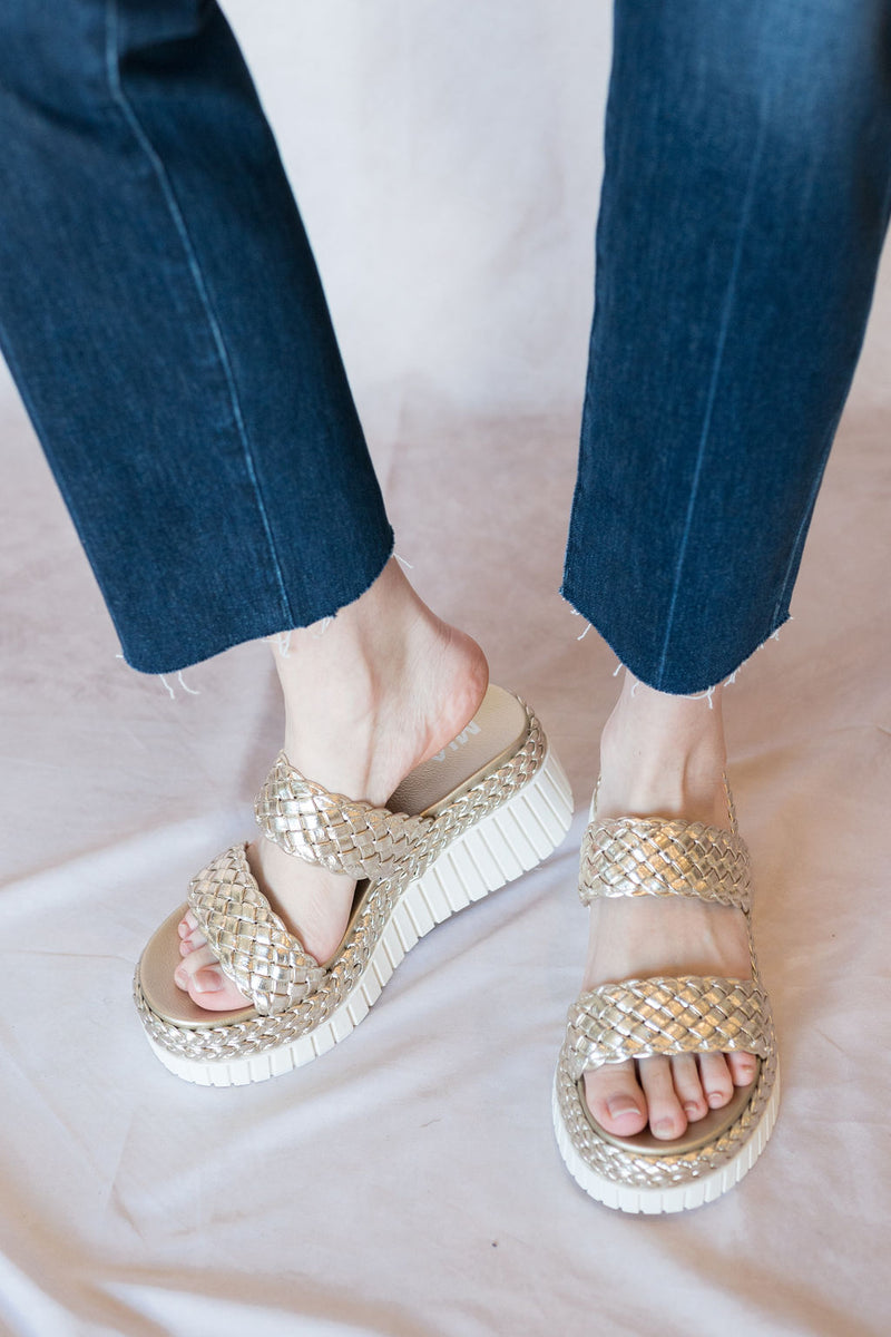 Yoshi Platform Sandal- Wildflower Valley